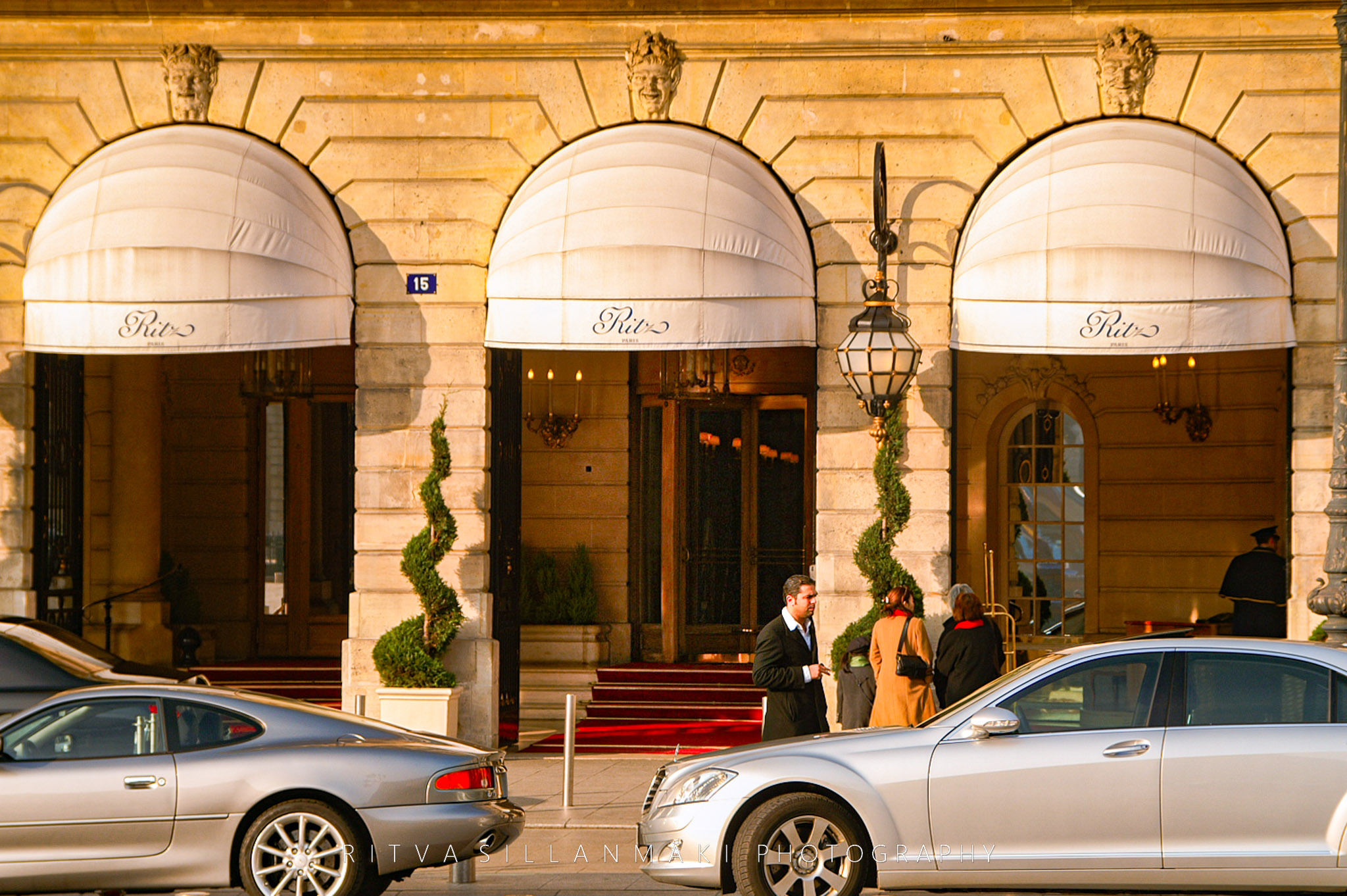 Ritz entrance – Ritva Sillanmäki Photography